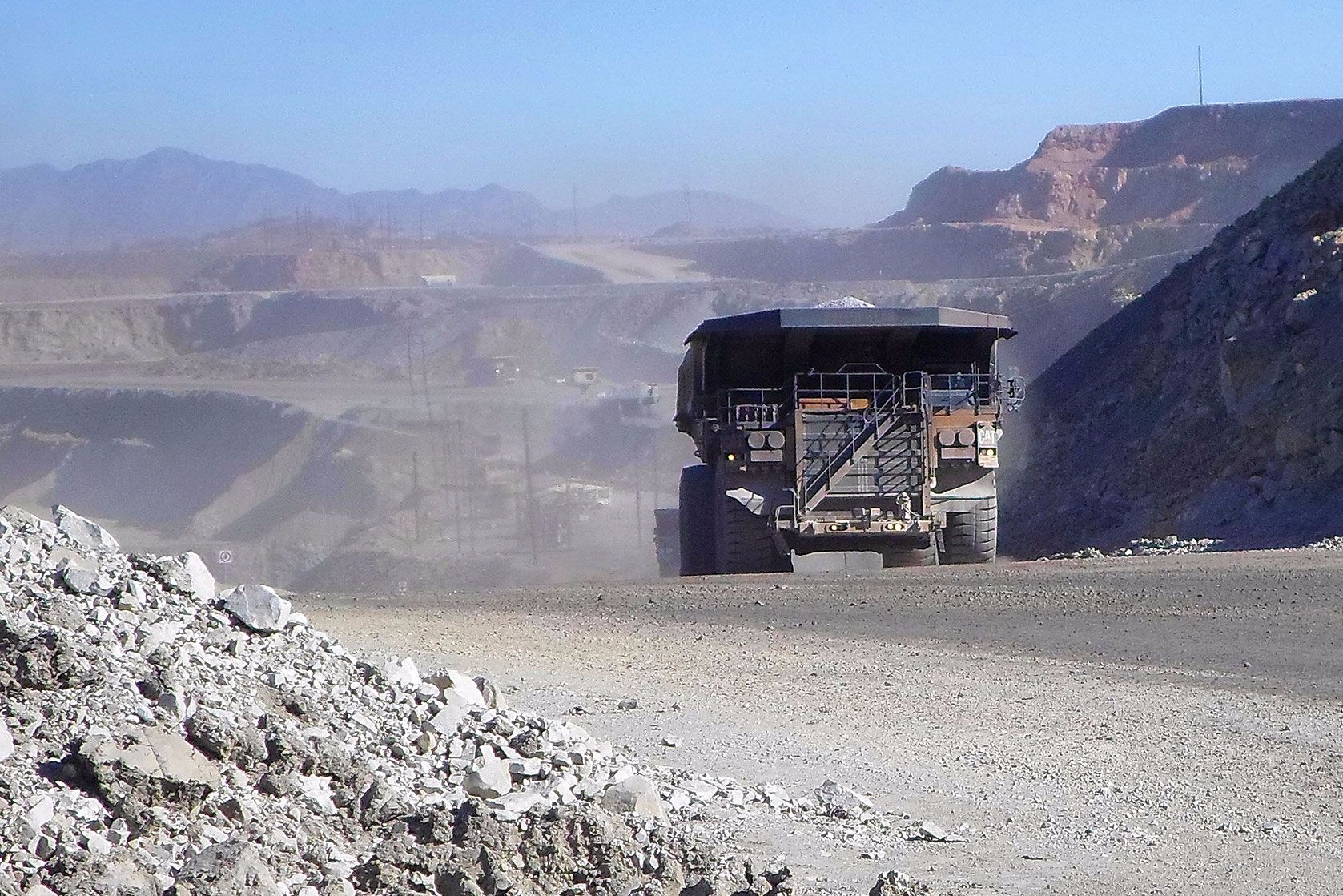 Leading Haul Road Dust Control » Midwest Industrial Supply