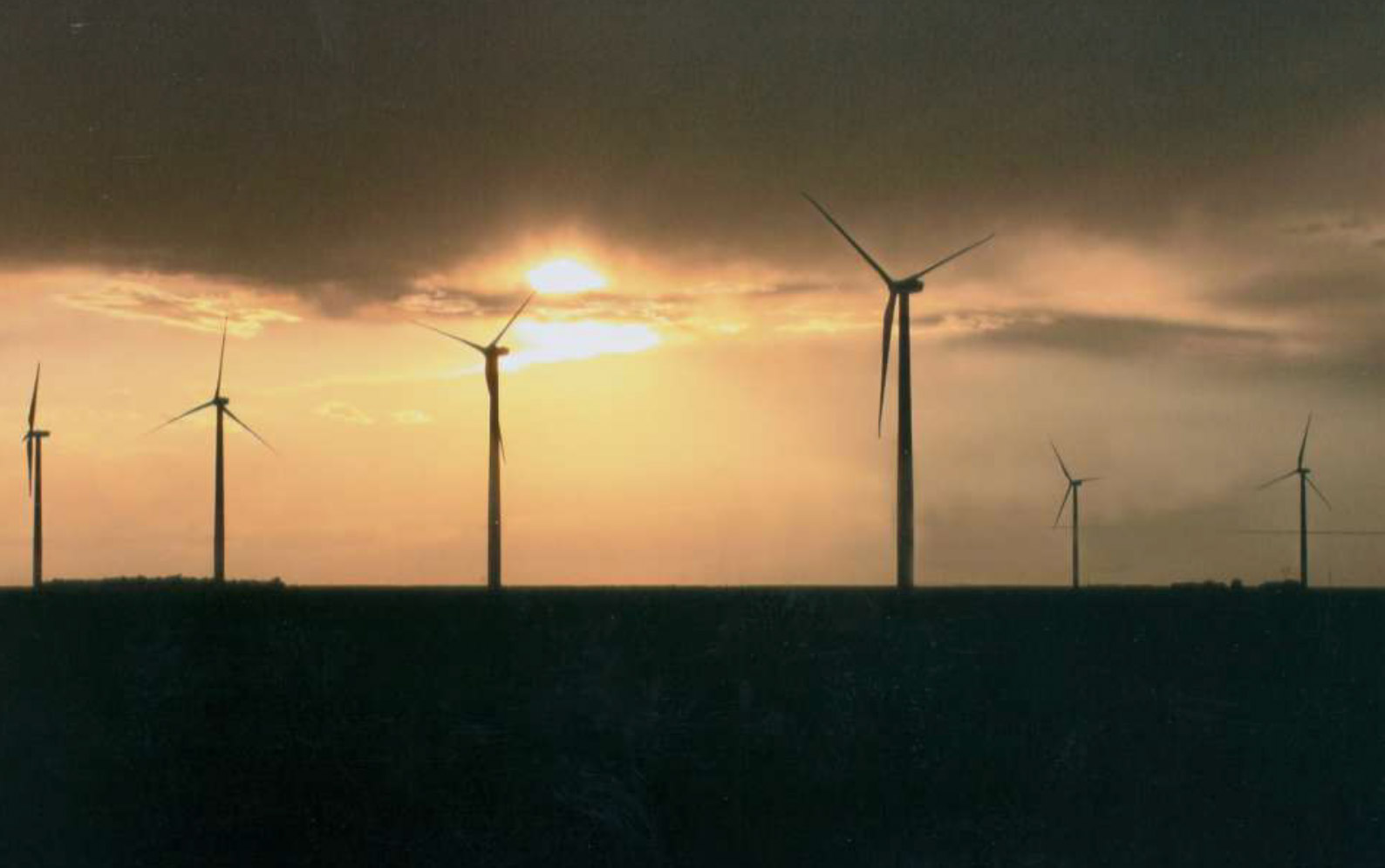 Solar and Wind Farm Dust Control » Midwest Industrial Supply